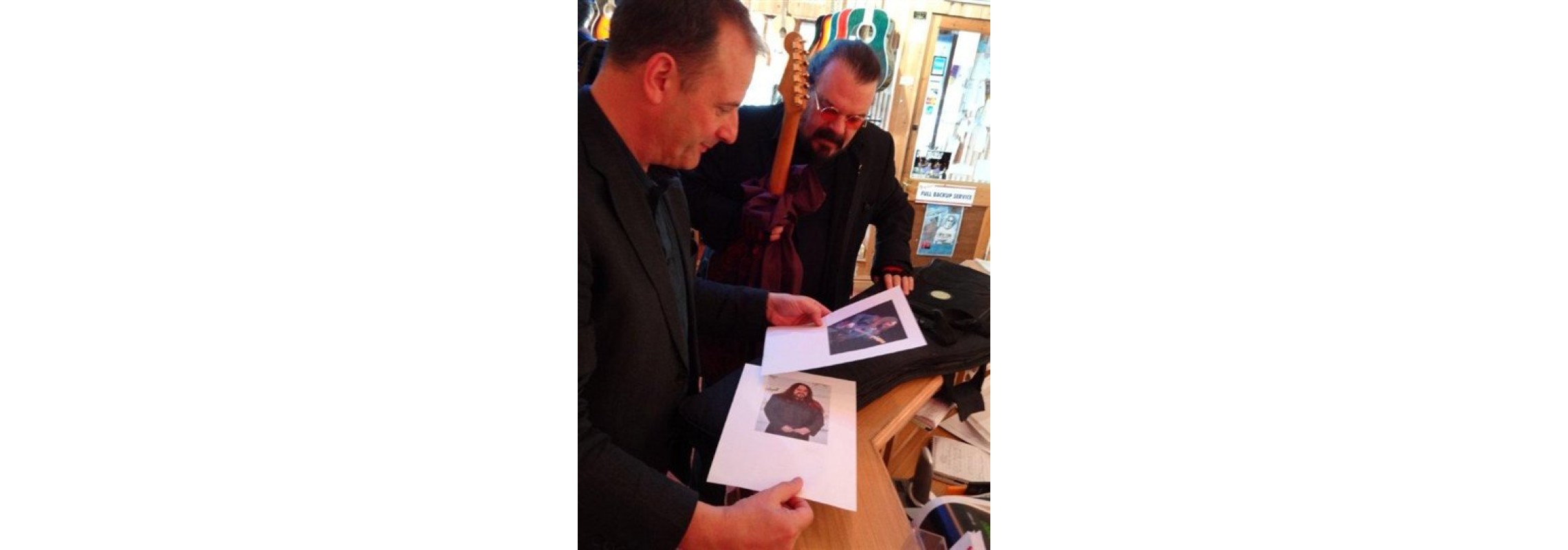 MARK RADCLIFFE and ROY WOOD of WIZARD visiting Frailers